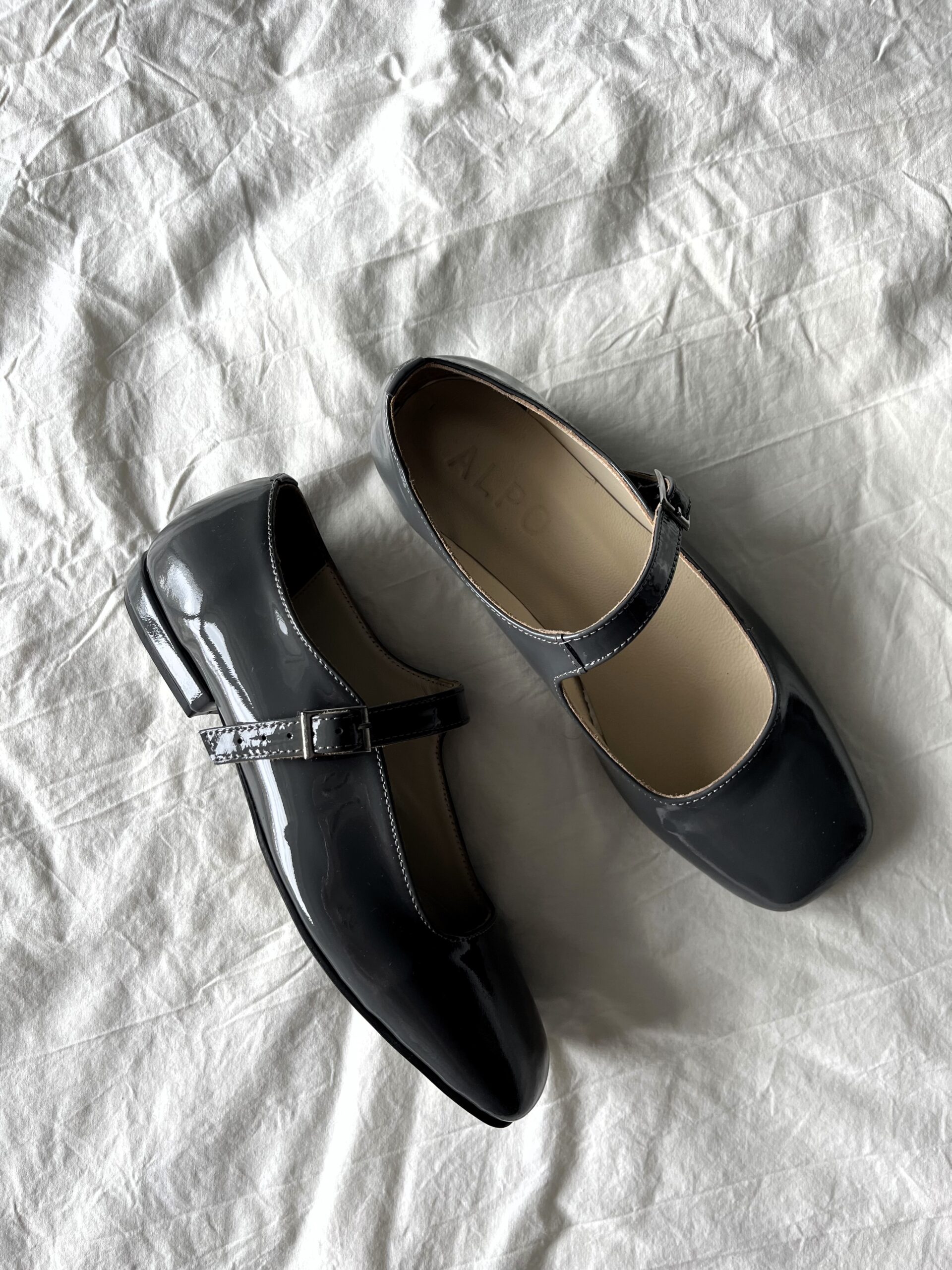 Model - AK101 • AlpoShoes